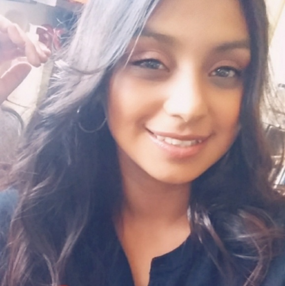 Zobeida's Closet (@zobeida303) | Poshmark